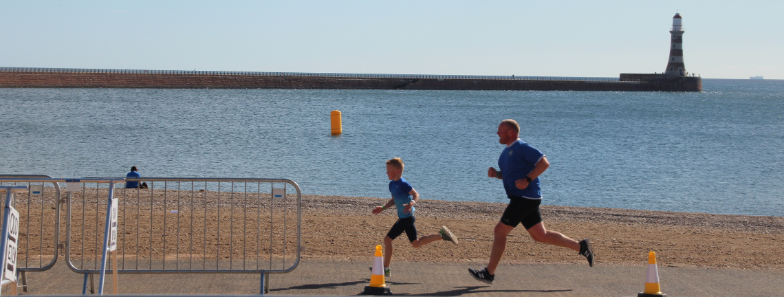 Father and Son Duo Enjoy Roker GO Tri - AJ Bell 2023 World Triathlon ...
